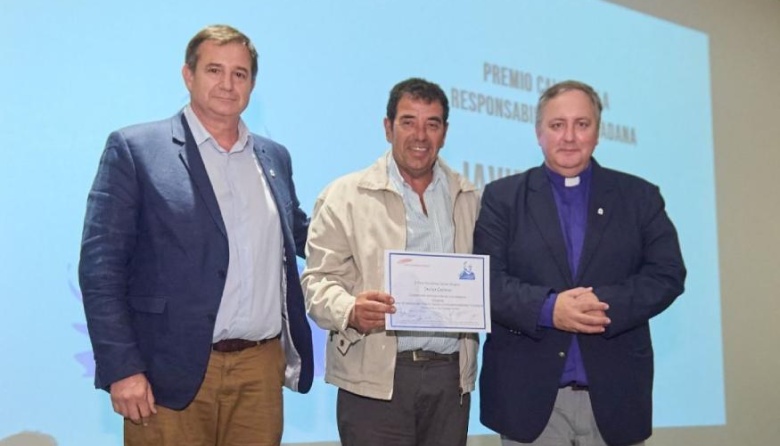Premio Calvez a la Responsabilidad Ciudadana - Universidades Hoy